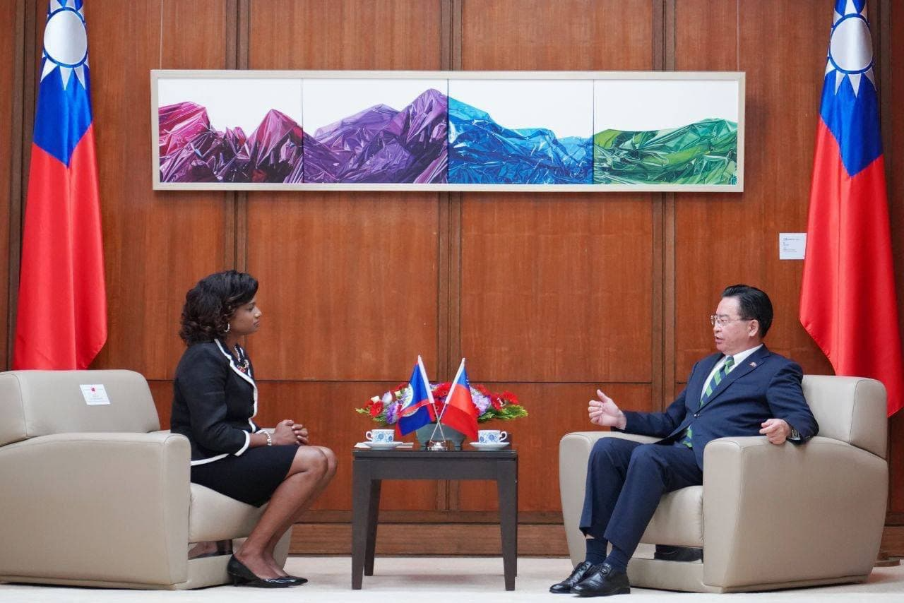 H.E. Candice Pitts Presents Credentials as Ambassador of Belize ...