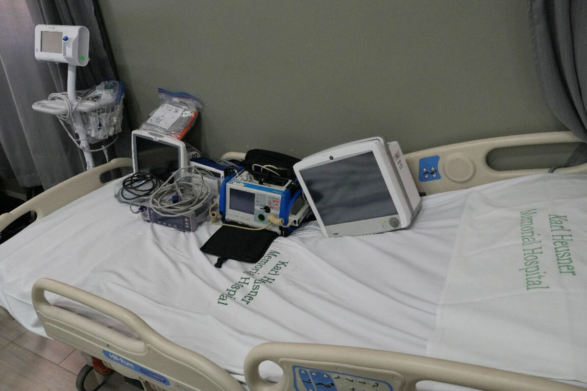 MoHW Receives Million-Dollar Equipment Donation from Belizean Diaspora ...